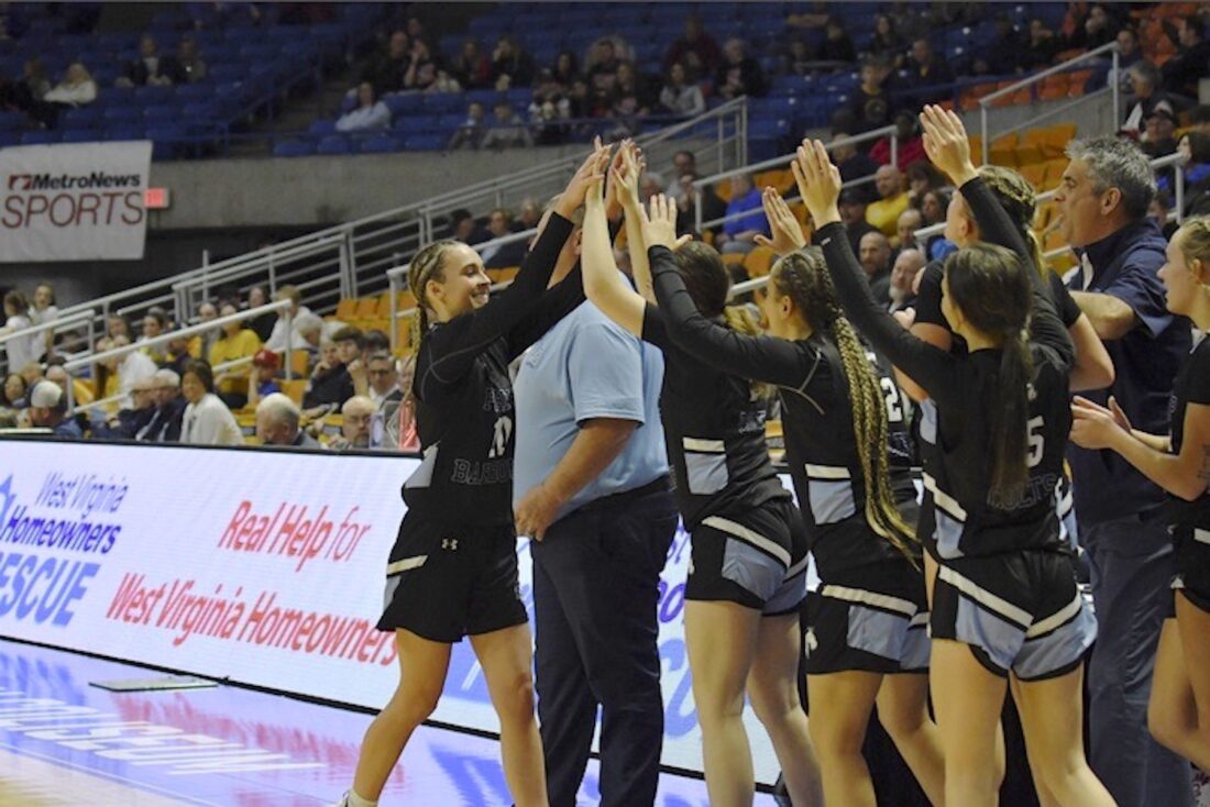 Lady Colts tame Lady Bees | News, Sports, Jobs - The Intermountain